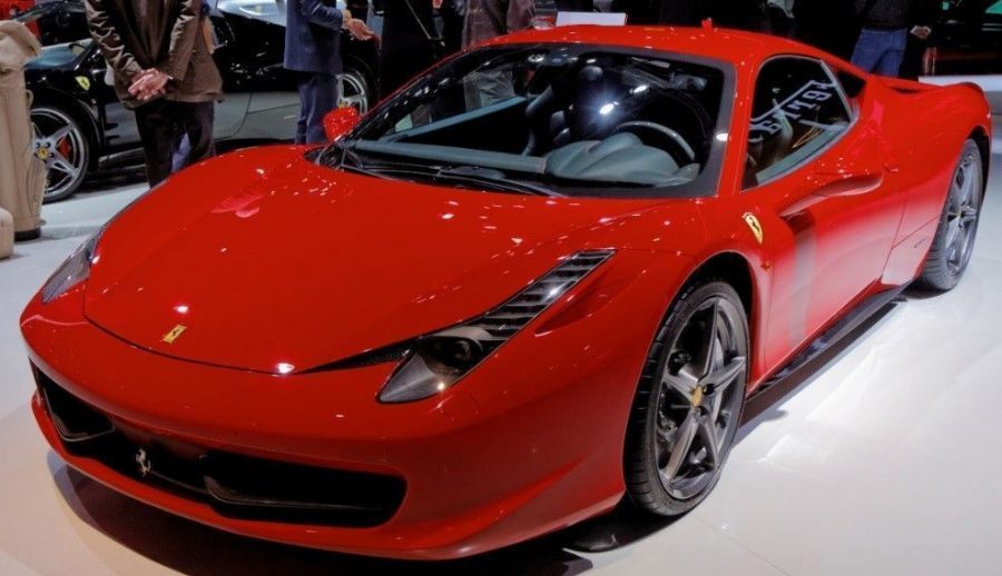 ¿Cual es el modelo de negocio de Ferrari?