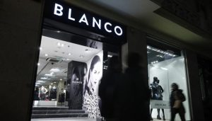 Blanco, el adiós de una emblemática firma del mundo de la moda ...